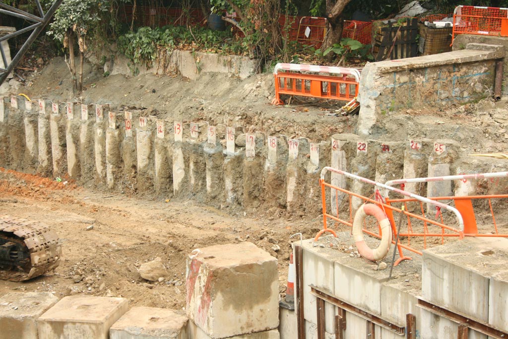 Untitled Document [www.dsd.gov.hk]