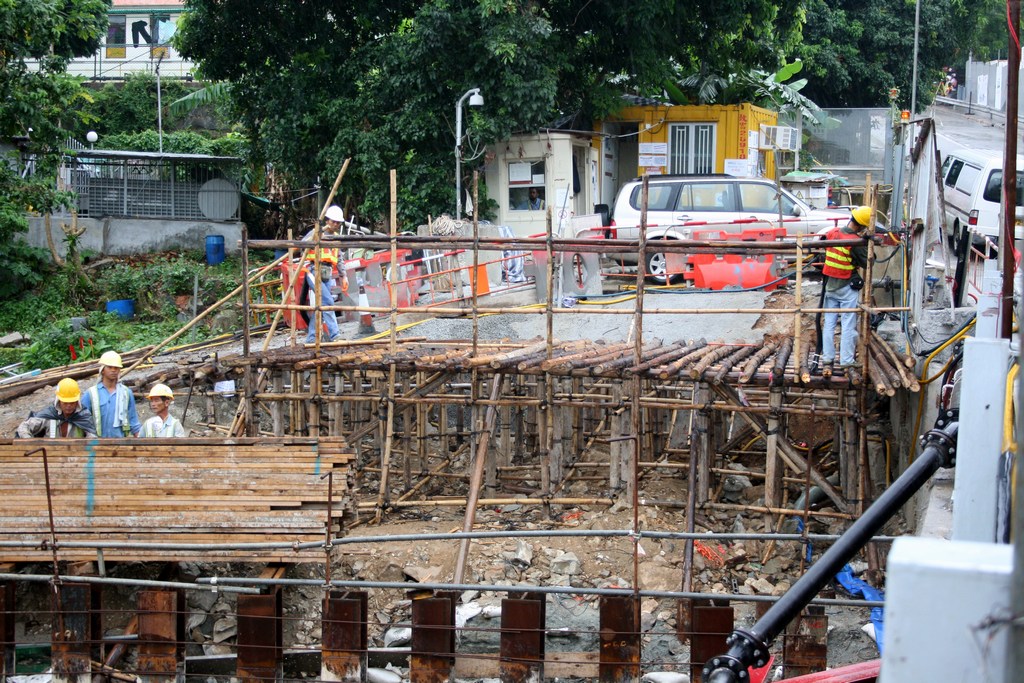 Untitled Document [www.dsd.gov.hk]